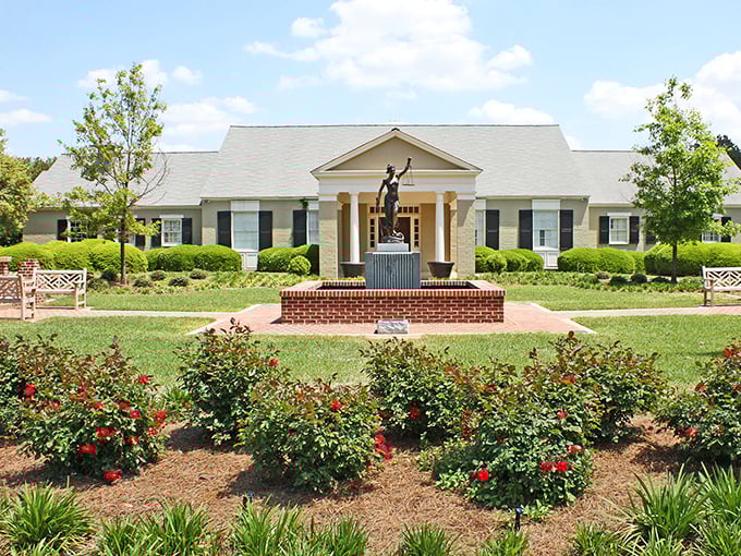 Not all golf courses come with columns and statues! The Griffin Bell Golf and Conference Center offers Southern elegance that would make even non-golfers consider taking up the sport.