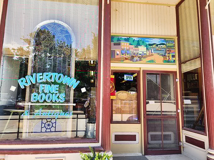 Rivertown Fine Books&mdash;where bibliophiles can lose track of time among shelves of literary treasures. That blue signage is calling my name!