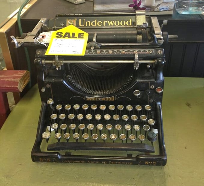 This Underwood typewriter has probably written more interesting stories than most of us ever will. Just imagine the letters, novels, and love notes it's witnessed.