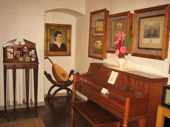 A piano, a lute, and framed portraits&mdash;like stumbling into your eccentric great-aunt's parlor, if she collected mysteries.