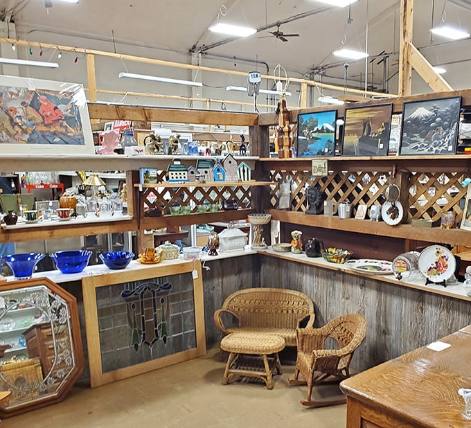 This cozy nook could furnish an entire episode of "Antiques Roadshow," complete with the obligatory gasp when values are revealed.