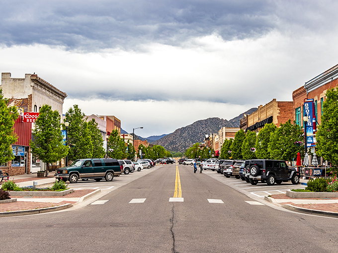 Ca&ntilde;on City's historic downtown offers the perfect blend of old-world charm and modern convenience.