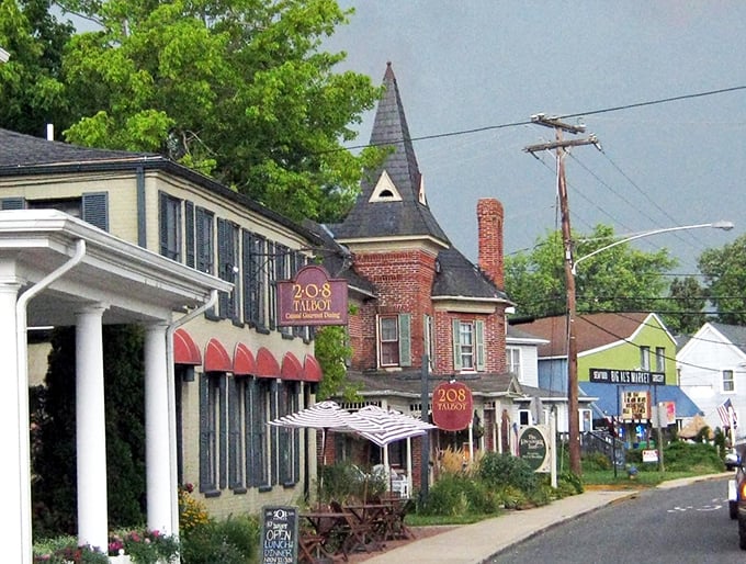 St. Michaels' brick-lined streets and charming storefronts create the perfect backdrop for a leisurely afternoon of window shopping.