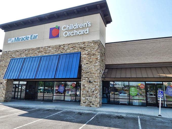 Children's Orchard and KC Grow Co share this stylish storefront. Kid stuff without the kiddie prices!