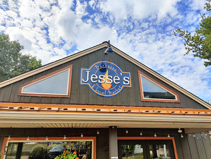 Part local market, part BBQ sanctuary&mdash;Jesse's combines two of life's greatest pleasures under one perfectly pitched roof.