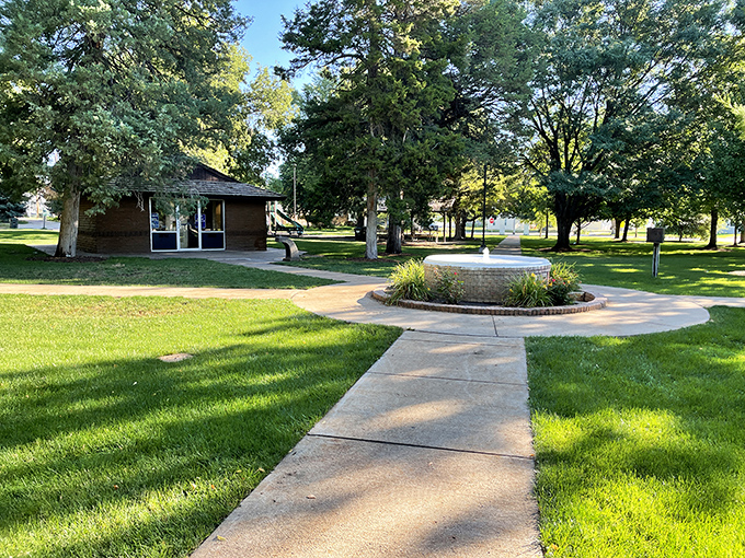 Ehmen Park's fountain and shady paths offer the perfect excuse to slow down and breathe.