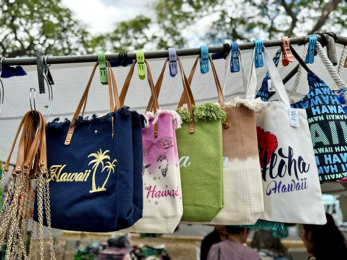 Tote bag heaven! Because nothing says "I've been to Hawaii" quite like a canvas bag that's actually stylish enough to use back home.