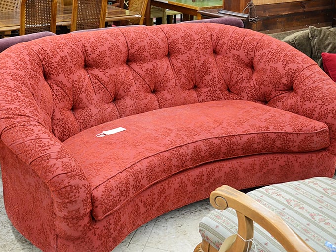 This coral tufted sofa isn't just furniture&mdash;it's a conversation piece waiting to happen. "Yes, I found it thrifting" will become your favorite humble brag.