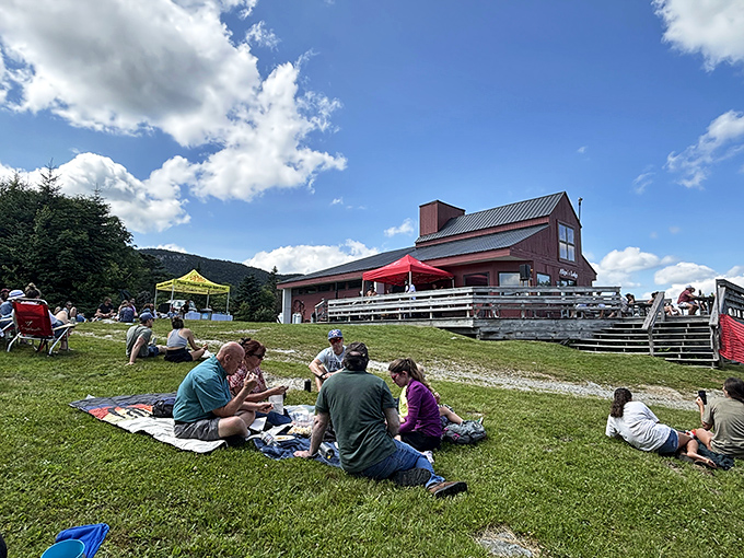 Picnic blankets and mountain views—the original dinner and a show. These folks have discovered Vermont's best outdoor dining experience.