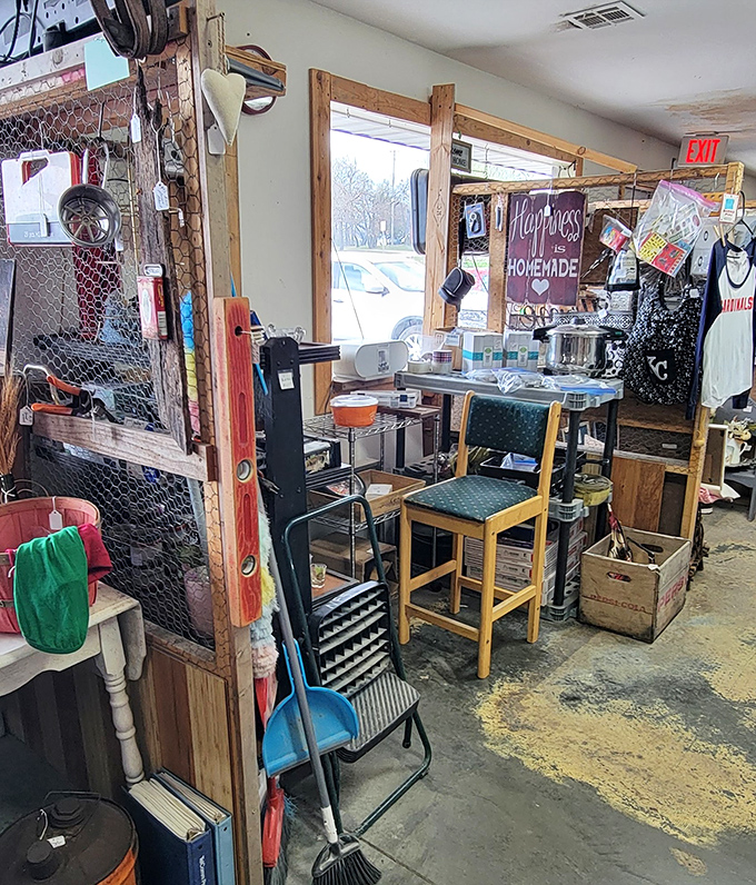 "Happiness is Homemade" indeed &ndash; this corner combines kitchen nostalgia with practical finds that would make any home cook from the 1950s feel right at home.