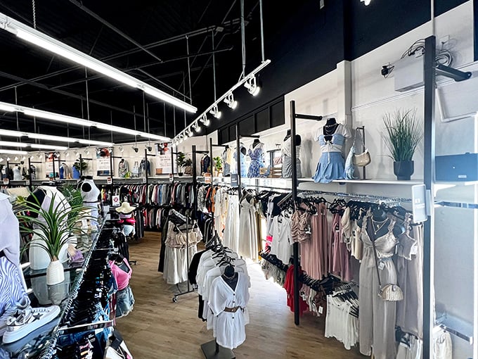 Crisp whites and breezy styles arranged with boutique precision. No "dig through piles" experience here &ndash; just organized fashion bliss.