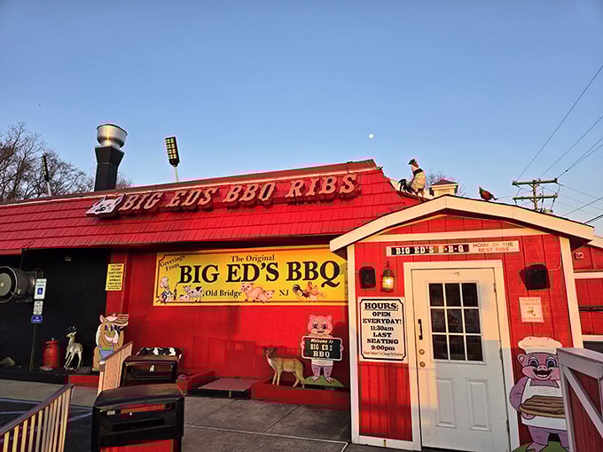 Big Ed's barn-red exterior and cartoon pigs tell you everything you need to know&mdash;this place doesn't take itself seriously, just its barbecue.