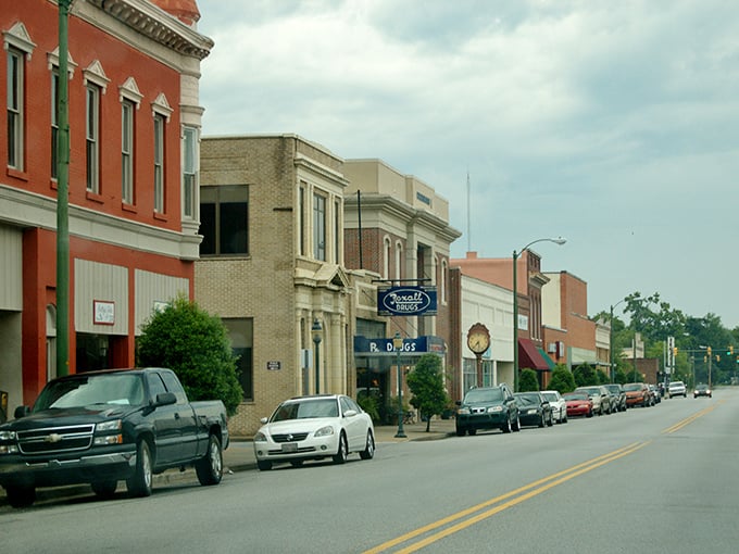 Friendly faces and classic architecture line Marion's main street. Come explore this historic downtown!