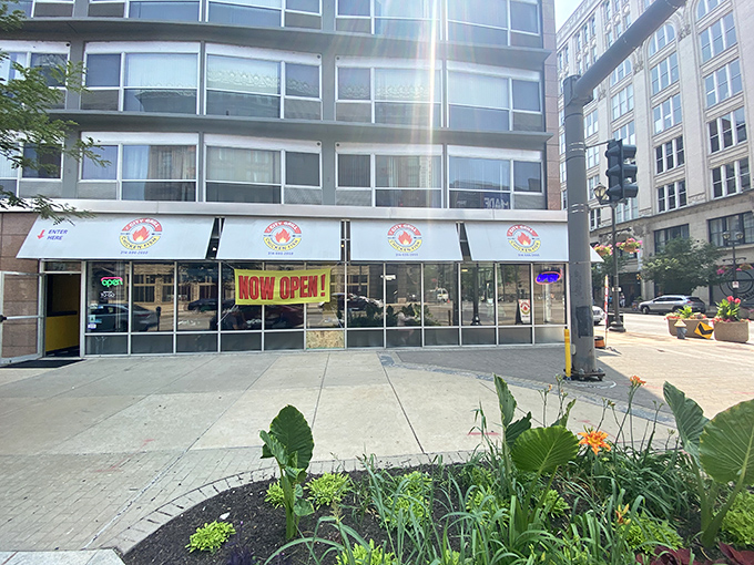 Modern and sleek on the outside, but inside lurks old-school fried chicken magic that would make your grandmother nod in approval.