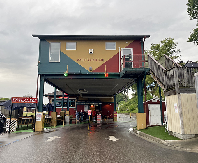 When your pizza place has a second-story view and a warning to "Watch Your Head," you know you're in for something special.