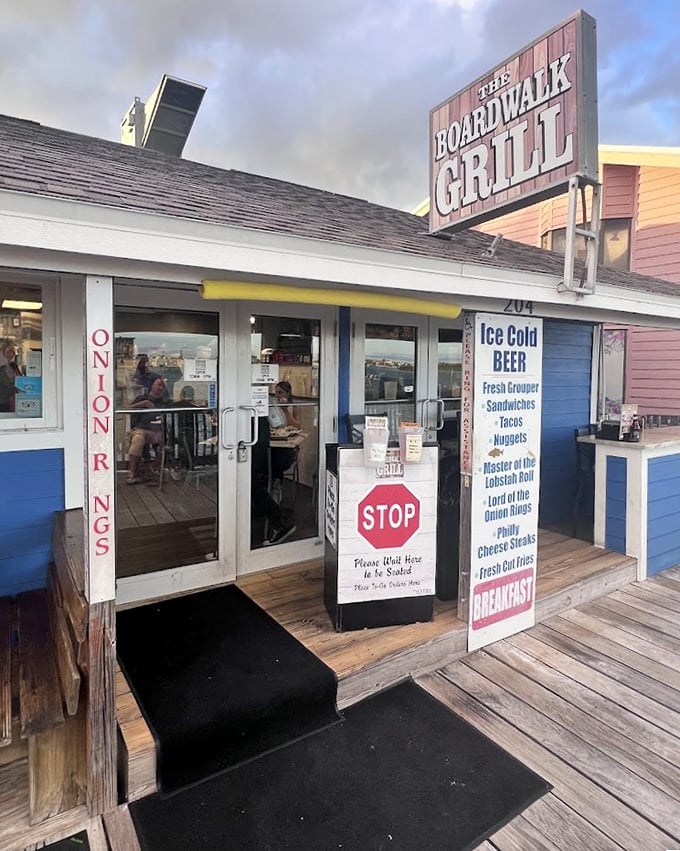 The Boardwalk Grill might be tiny, but like your grandmother always said: good things come in small packages.