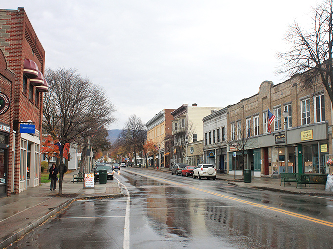 The town bell still rings in Bennington, where history isn't something in museums&mdash;it's where you buy your morning coffee.