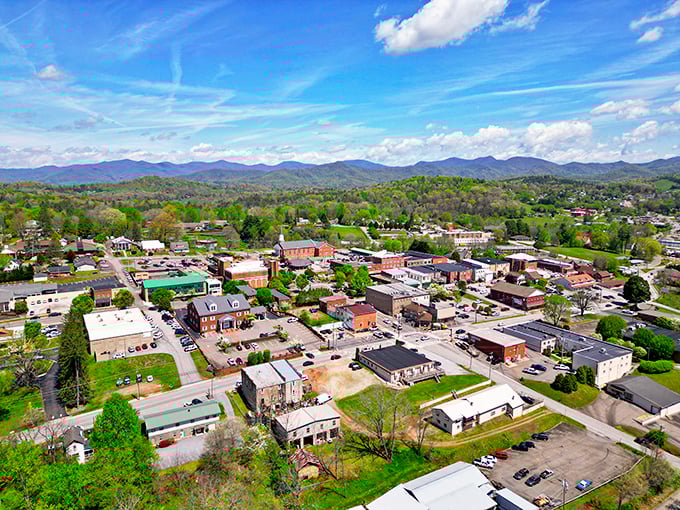 A bird's-eye view of Franklin reveals its perfect nestling spot among the mountains, where retirement dollars stretch like the horizon.