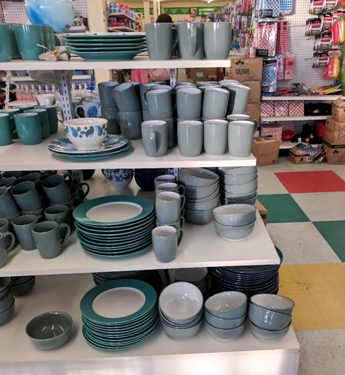 Sleek, modern dishware that could easily pass for boutique finds. The secret weapon of budget-conscious dinner party hosts everywhere.