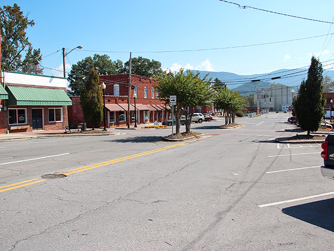 Downtown's brick buildings and tree-lined streets create that "Mayberry meets mountains" vibe that makes you want to slow down and stay awhile.