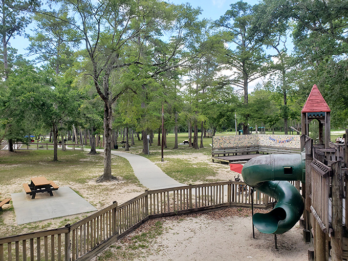 At Falaya Wayside Park, nature provides the entertainment&mdash;no subscription required and the Wi-Fi signal is delightfully nonexistent.