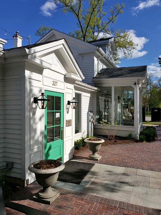 That mint-green door isn't just an entrance&mdash;it's an invitation to discover treasures inside. Geneva's boutiques master the art of curb appeal.