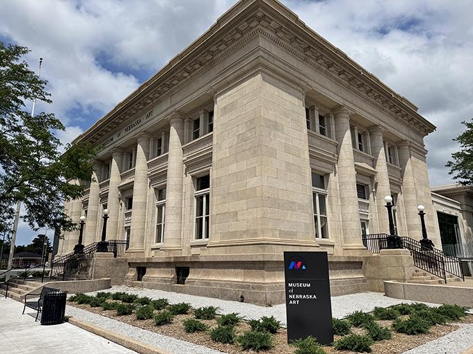 The Museum of Nebraska Art's stately columns and classic architecture house artistic treasures in what was once a post office&mdash;talk about a special delivery!