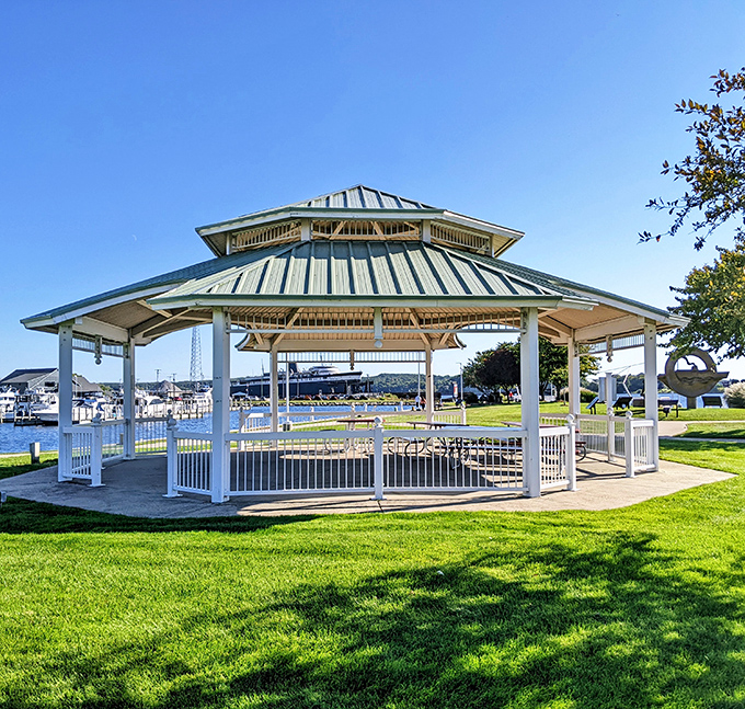 This waterfront gazebo has witnessed countless proposals, picnics, and probably a few teenage heartbreaks. Lake Michigan provides the soundtrack, free of charge.