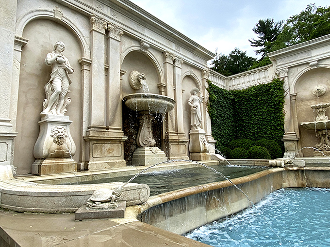 This isn't just a wall fountain—it's Renaissance Italy teleported to Pennsylvania. The statues have been watching visitors splash by for generations.