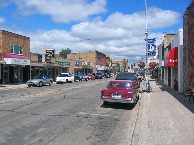 Detroit Lakes' charming downtown strip has all the essentials without big-city prices. The perfect blend of small-town living and lakeside leisure.