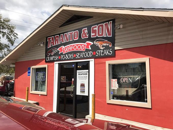 Taranto's bold red exterior is like a lighthouse for seafood lovers &ndash; guiding hungry souls to crawfish paradise.