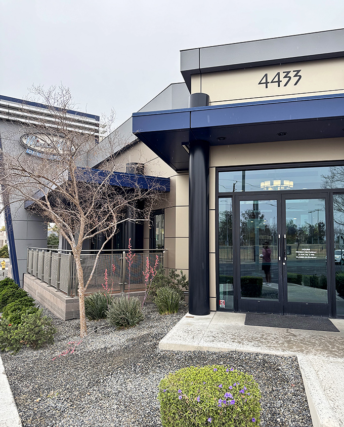 Clean lines and simple signage&mdash;Miracle Mile lets its legendary pastrami do all the talking.