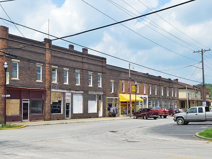 A quiet afternoon downtown where the only rush hour involves deciding where to grab lunch.