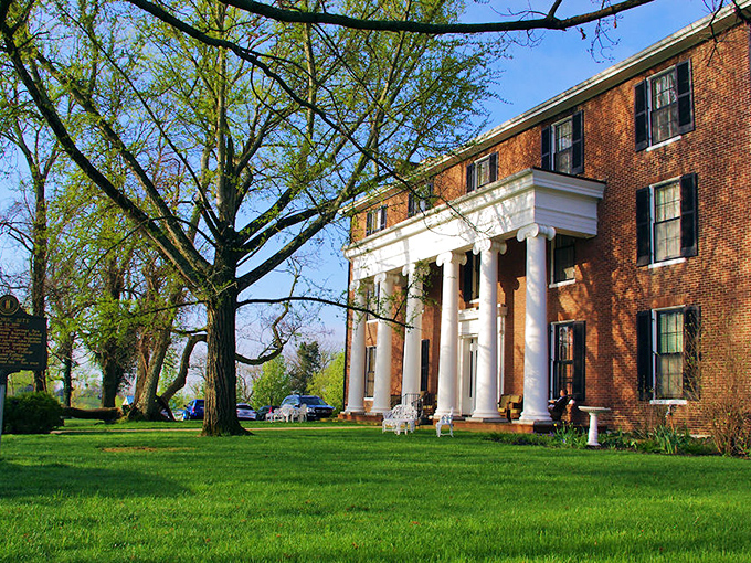Beaumont Inn's stately columns and manicured lawn whisper stories of Southern gentility&mdash;the kind of place that makes you automatically straighten your posture.