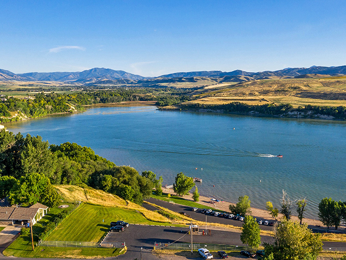 Water so blue it looks Photoshopped. Hyrum State Park offers retirement-worthy views that Instagram filters couldn't improve upon.