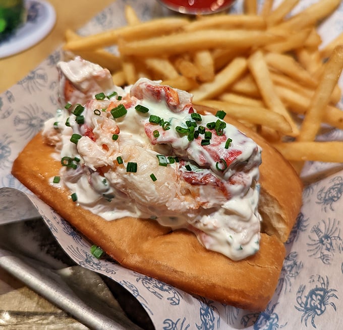 The lobster roll that launched a thousand road trips. Chunks of sweet meat nestled in buttery bread&mdash;simplicity that's worth crossing state lines for.