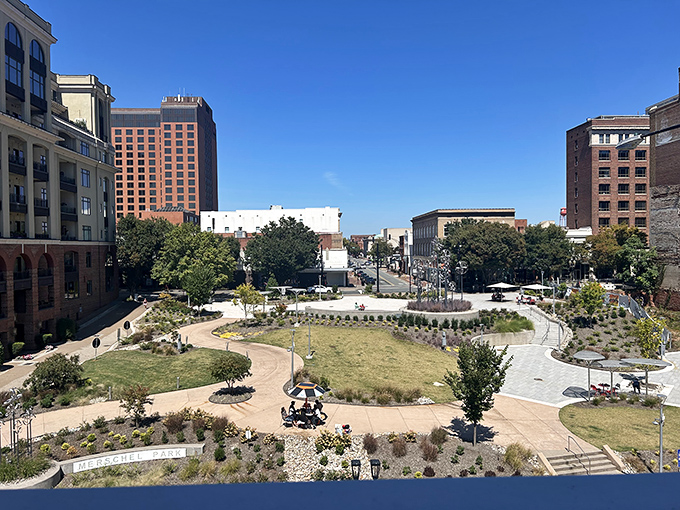 Downtown's urban park creates breathing room between buildings, where pathways invite strolling and benches beckon for coffee breaks and people-watching sessions.