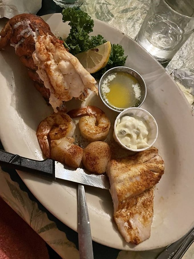 A seafood medley that would make Neptune himself jealous. Tender scallops and lobster share the spotlight with perfectly seasoned shrimp.