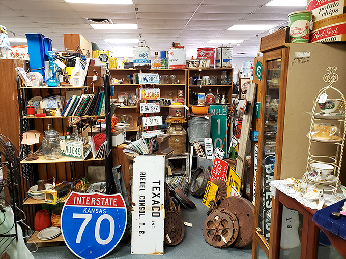 Treasure hunting paradise! Southwind Antique Mall offers nostalgic discoveries where yesterday's everyday items become today's conversation pieces.