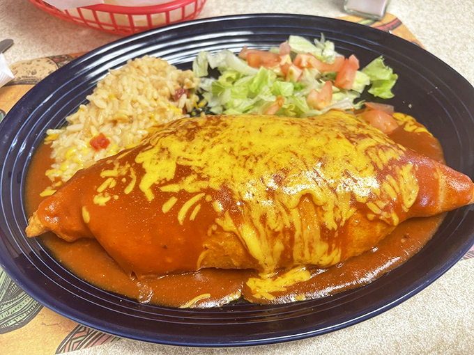 The stuffed sopapilla that makes people pull U-turns on Route 66 &ndash; a perfect marriage of crispy exterior and savory filling.