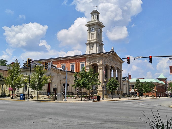 The stately architecture of Chillicothe's downtown speaks to an era when buildings were built to inspire. Simply magnificent!