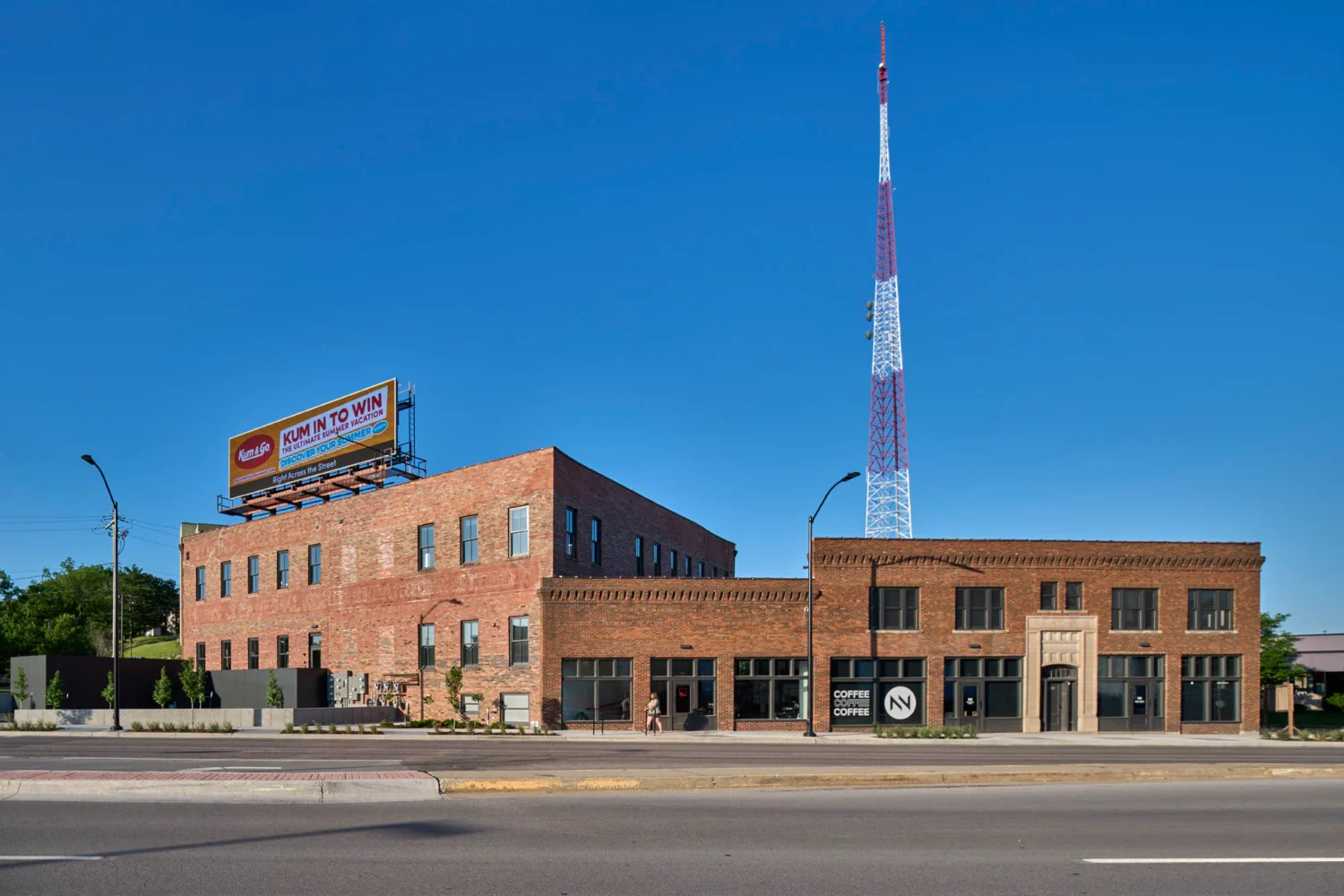 Keosauqua's historic brick buildings stand shoulder-to-shoulder like old friends. That tower has witnessed more community gossip than a hairdresser with a 40-year career!