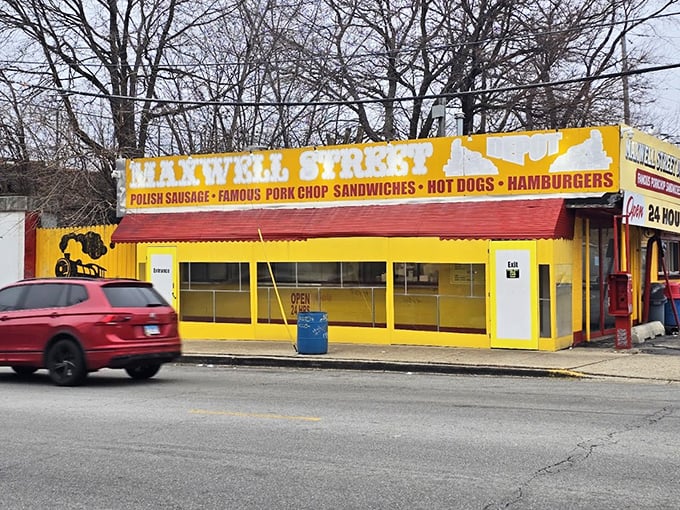 Maxwell Street's sunshine-yellow exterior is like a happy emoji come to life, promising comfort food that includes surprisingly great seafood.