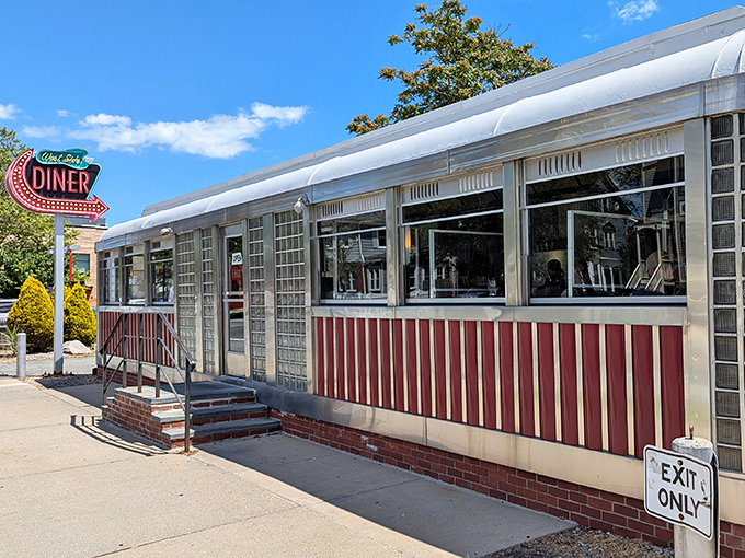Gleaming stainless steel and glass blocks &ndash; this preserved 1940s dining car is a monument to breakfast perfection.