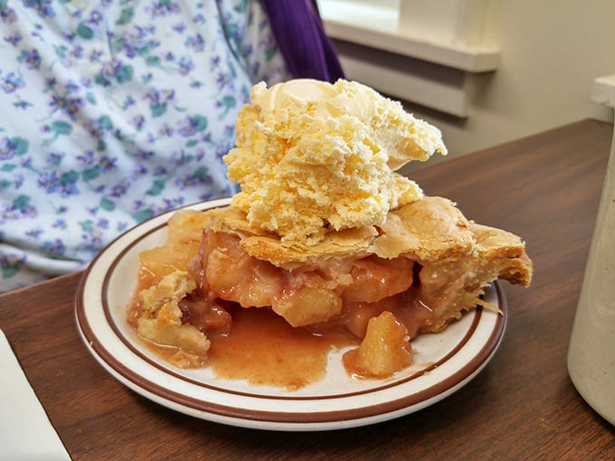 Apple pie that doesn't just fall apart when your fork touches it&mdash;this is architecture you can eat, with cinnamon-kissed apples holding their own.
