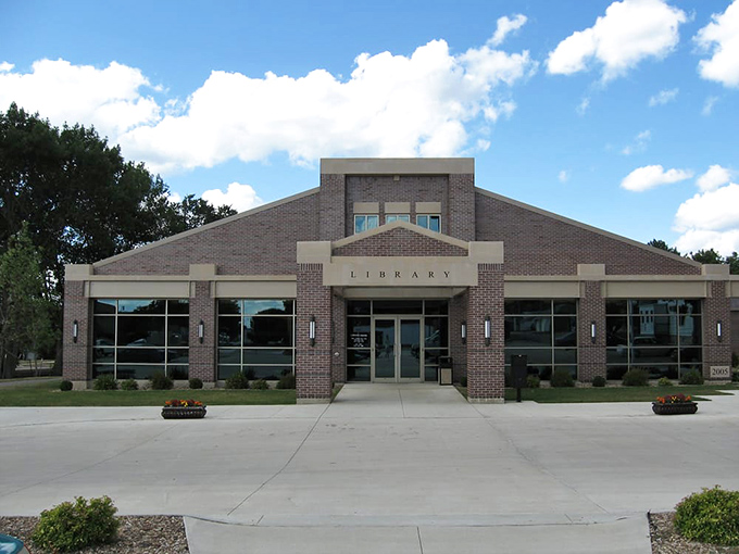Oelwein's modern library offers free entertainment and internet access, proving retirement doesn't mean disconnecting from the world.
