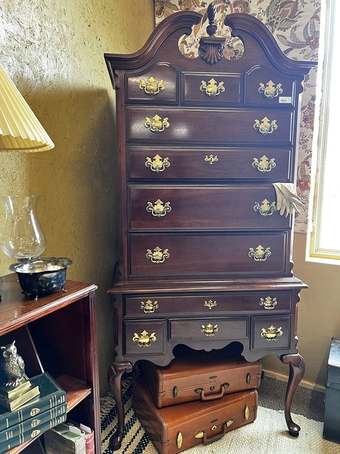 Books arranged by color&mdash;a rainbow of knowledge that makes bibliophiles weak at the knees. Literature never looked so Instagram-ready.