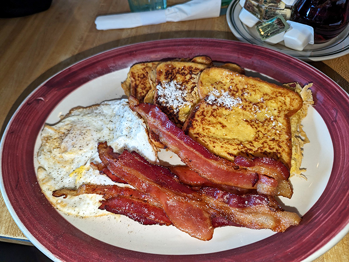 French toast and bacon&mdash;the breakfast equivalent of Fred Astaire and Ginger Rogers. They've been dancing together for decades for good reason.