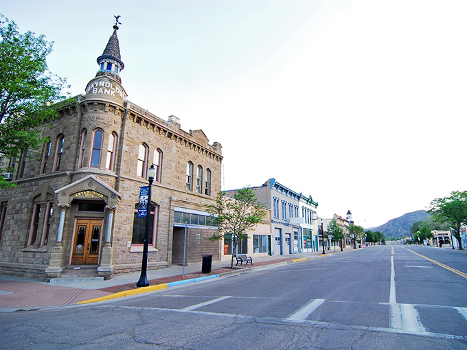 The well-preserved architecture of Cañon City creates a charming atmosphere where retirees can live comfortably on fixed incomes.