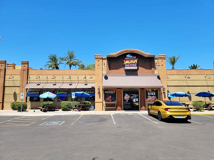 Southwestern architecture, universal BBQ appeal. This Chandler spot lives up to its can't-stop name.